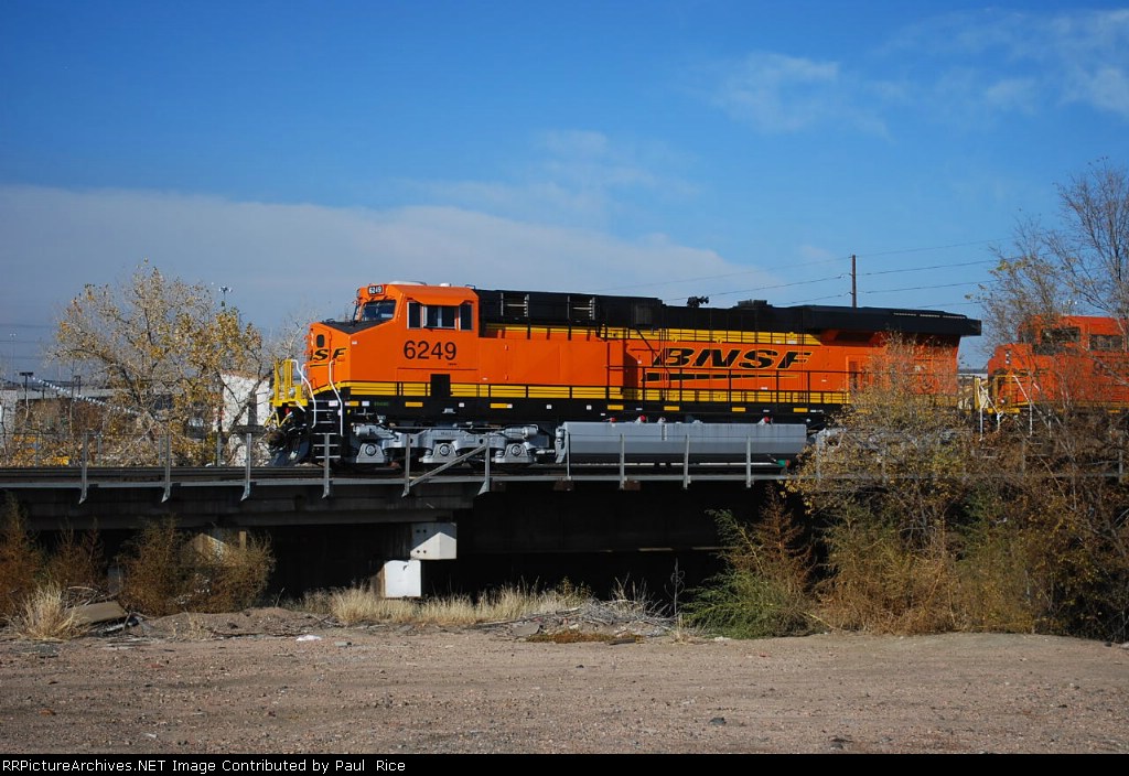 BNSF 6249
